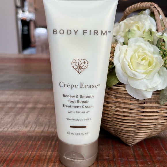 Crepe Erase | Bath & Body | New Crepe Erase Body Firm Renew Smooth Foot ...